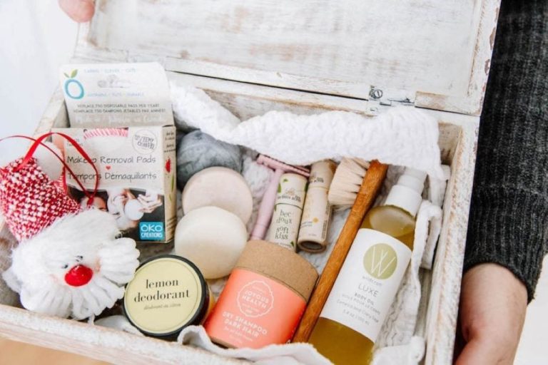 15 Zero Waste Gift Ideas Under $32: Saalt X Earthhero Gift Guide ...